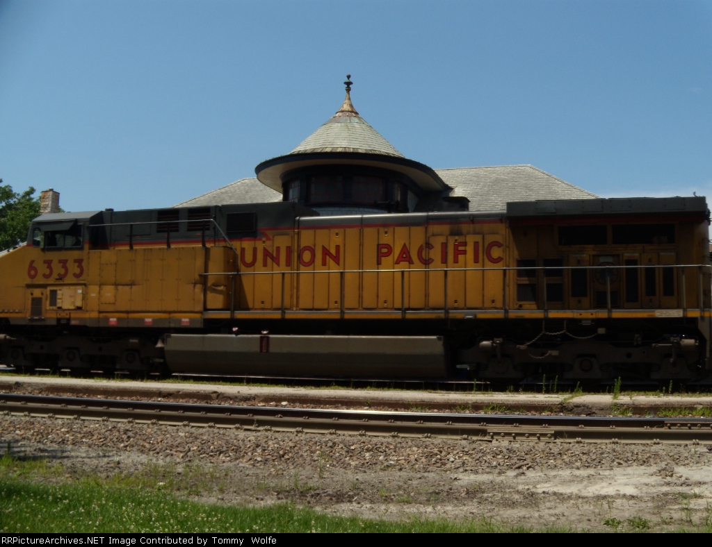 UP 6333 is DPU on a loaded coal